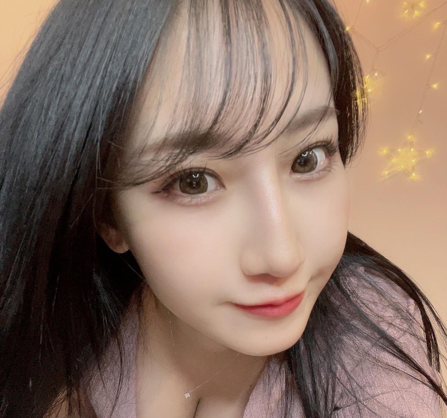 熊谷麻音の魅力に迫る！ダーツとGカップグラビアの二刀流【津軽弁な美人ダーツプロ】 – ダーツブログ NEED(ニード)